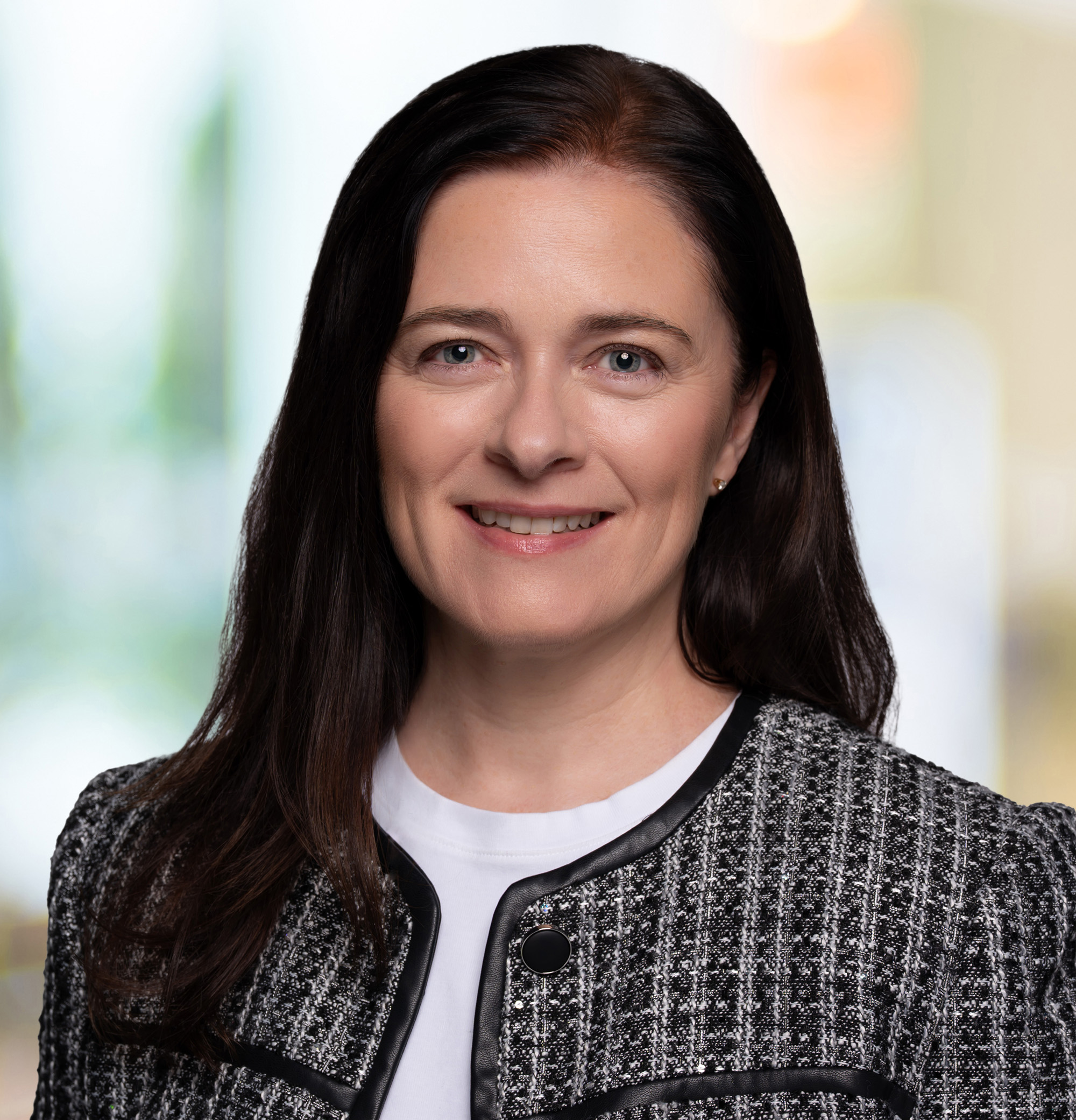 Michele Hillery - Executive Bios & Photos | DTCC